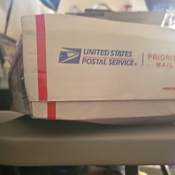 Other | Anaid Box 3 Label Usps Priority Mail Box | Poshmark